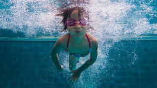 Flamingo Pool in Axminster aiming to become energy independent - BBC News