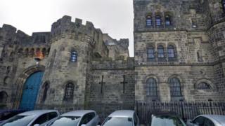 HMP Leeds death could have been prevented by information sharing - BBC News