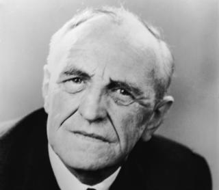 Donald Winnicott, el pediatra y psicoanalista británico que le dijo a ...