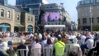 Jersey's Liberation Day celebrations return to the streets - BBC News