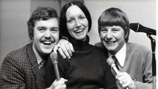 Radio Clyde: Marking 50 years of Glasgow voices on the radio - BBC News