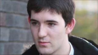 Musician sentenced for rare bird skins theft - BBC News