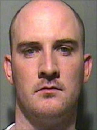 Kidnapper of girl, 10, in Fleetwood cleared of her rape - BBC News