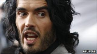 Russell Brand 'to star in Rentaghost film' - BBC News