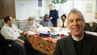 Rev James Canning praises Foleshill diversity - BBC News