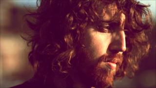 The unlikely stories of Jonathan Jeremiah - BBC News