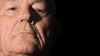 Holocaust trial: Former Stutthof guard on trial in Germany - BBC News