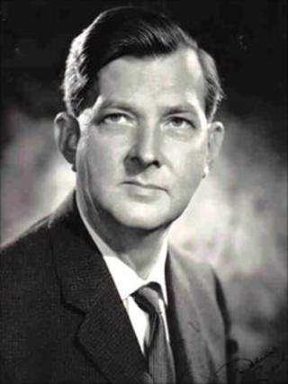 Reginald Johnson's legacy at Tunstall Victoria Park - BBC News