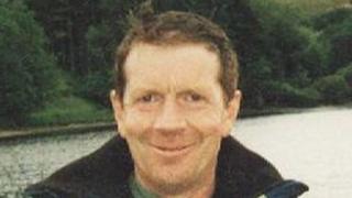 James Finnegan found father John Finnegan shot in street - BBC News