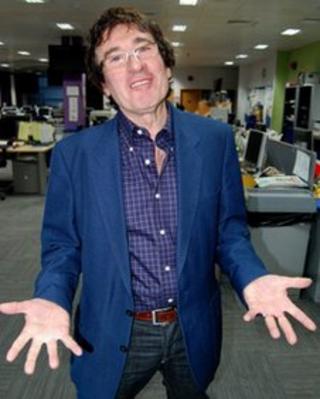 Jimmy Savile 'no loner', says friend Howard Silverman - BBC News