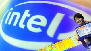 Gesture and voice: the future of ultra-thin laptops - BBC News