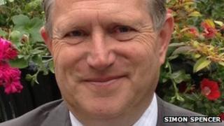 Derbyshire police candidate Simon Spencer pledges crime crack down - BBC News