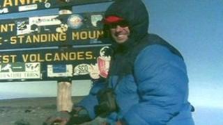 Nepal plane crash: Timothy Oakes 'always wanted to see Everest' - BBC News