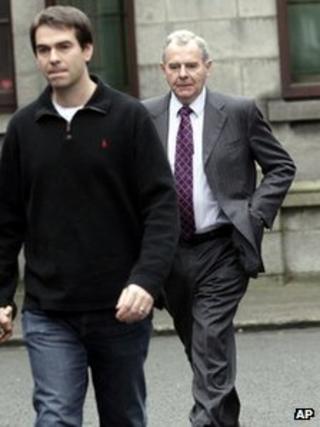 Former billionaire Sean Quinn begins nine-week jail term - BBC News