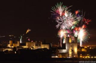 Your pictures: Bonfire Night - BBC News