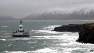 Refusal over Arctic drilling ban - BBC News