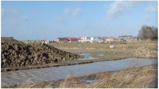 Didcot dig: A glimpse of 9,000 years of village life - BBC News