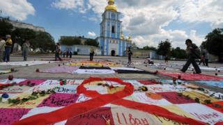 HIV on Ukraine's frontline: Soldier who sought escape in battle - BBC News