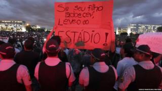 In pictures: Brazil protest banners - BBC News