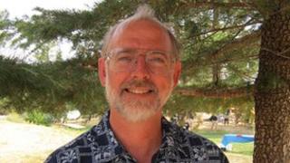 Predicting earthquakes and saving lives - with smartphones - BBC News