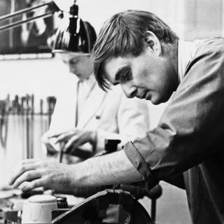 In pictures: The David Mellor designs that defined the street - BBC News