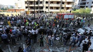 Day in pictures: 19 November 2013 - BBC News