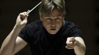 Esa-Pekka Salonen: 10 tips to becoming a conductor - BBC News