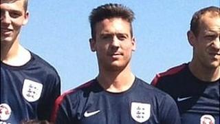 Jack Rutter: Premier League apprentice to Paralympic hopeful - BBC News