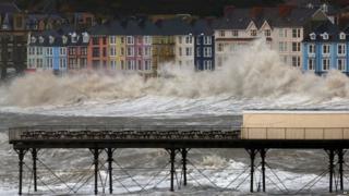 UK storm in pictures: Giant waves and floods - BBC News