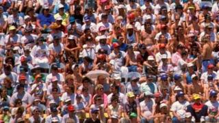 Tapping into the IT cloud crowd - BBC News