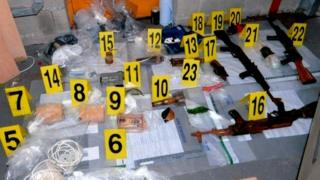 Ronan Kerr murder: Police 'know killers' identities' - BBC News