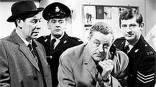 Jimmy Ellis: Belfast-born Z Cars actor dies aged 82 - BBC News