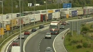 Channel Tunnel is 20 years old: In numbers - BBC News