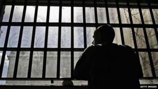 Foreign prisoner deportation 'should be sped up' - BBC News