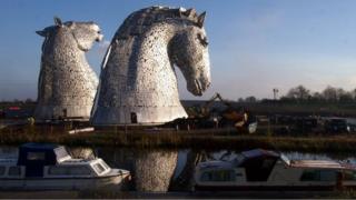 The man who created The Kelpies - BBC News