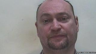 Julian Pike jailed for sexual advances to girls - BBC News