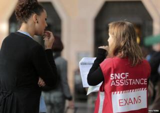 France school exams hit by rail strike - BBC News