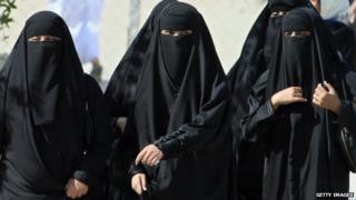 Saudi mulls hefty punishment for sexual harassment - BBC News
