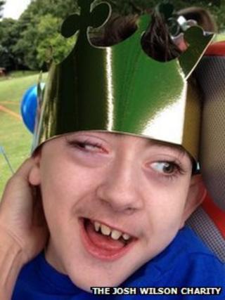 SuperJosh: Tributes to brain charity 'hero' Joshua Wilson - BBC News
