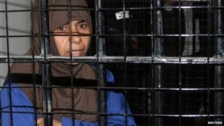 Jordan executes convicted jihadists after pilot's death - BBC News