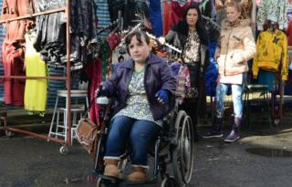 Are there enough professional disabled actors? - BBC News
