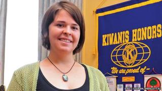 Kayla Mueller: US aid worker 'dedicated' to Syrian refugees - BBC News