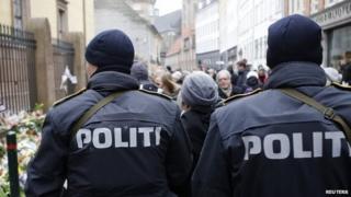 Denmark attacks: Large crowds mourn shooting victims - BBC News