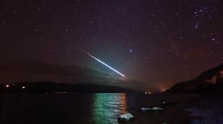 Meteor 'bright flash' seen in skies over Scotland - BBC News