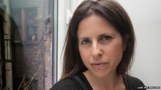 Why sales of women's sportswear are gathering pace - BBC News