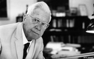 VE Day: The last British Dambuster - BBC News