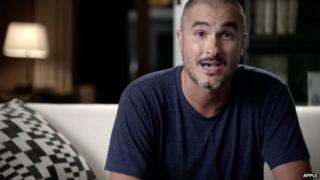 Apple reveals new Music app to rival Spotify - BBC News