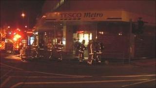 Arson arrest follows five Tunbridge Wells fires - BBC News