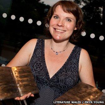 Wales Book of the Year winner Rhian Edwards 'shell-shocked' - BBC News