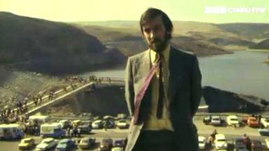 Enillwyr cystadlaethau celf Eisteddfod Yr Urdd 2013 - BBC Cymru Fyw